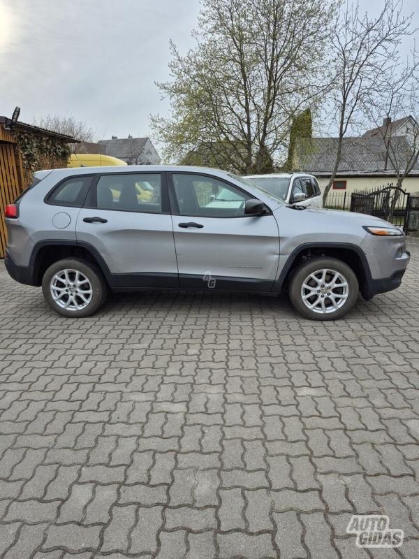 Jeep Cherokee 2014 Klaipėda, ar dzinēja tilpumu 2.40 L un nobraukumu 345 tūkst. km par 5800 €, foto 3 vietnē AUTOMOTO.COM.LV