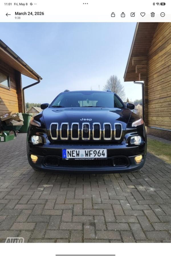 Jeep Cherokee 2014 in Vilnius, with an engine capacity of 3.20 L and mileage of 150 thousand km for 5999 €, photo 3 on AUTOMOTO.COM.LV