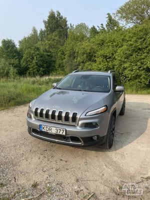 Jeep Cherokee 2014 Kretinga, ar dzinēja tilpumu 3.20 L un nobraukumu 161 tūkst. km par 10000 €, foto  vietnē AUTOMOTO.COM.LV