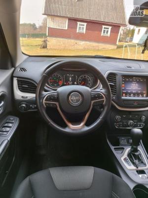Jeep Cherokee 2014 Viļņa, ar dzinēja tilpumu 3.20 L un nobraukumu 150 tūkst. km par 5555 €, foto 13 vietnē AUTOMOTO.COM.LV