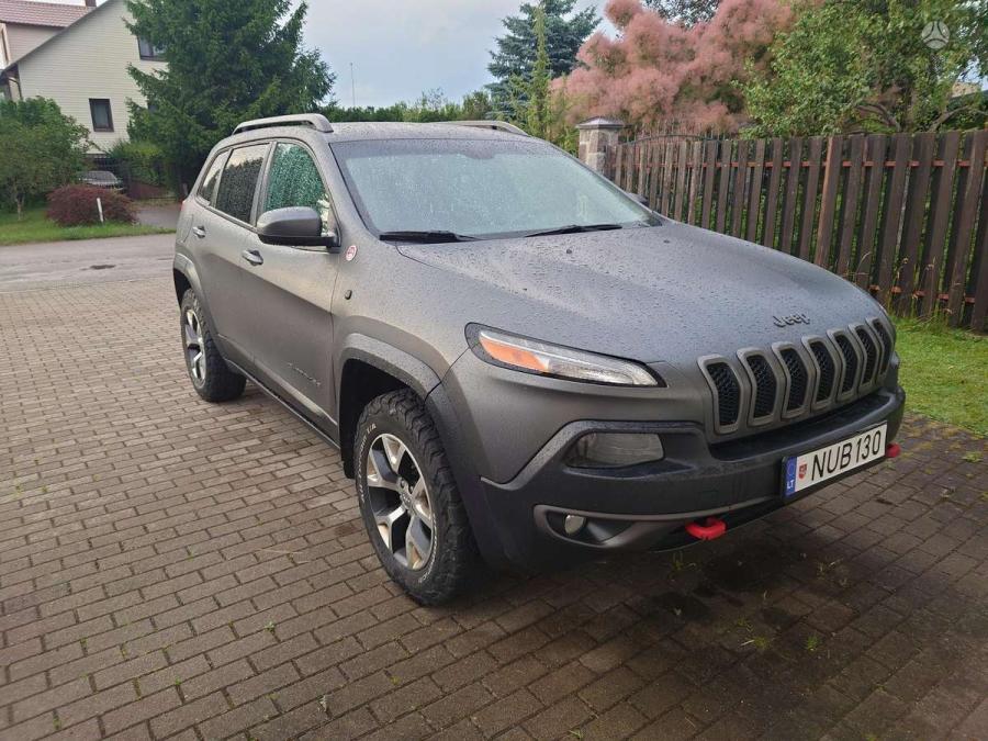 Jeep Cherokee 2014 Viļņa, ar dzinēja tilpumu 3.24 L un nobraukumu 233 tūkst. km par 11900 €, foto 3 vietnē AUTOMOTO.COM.LV