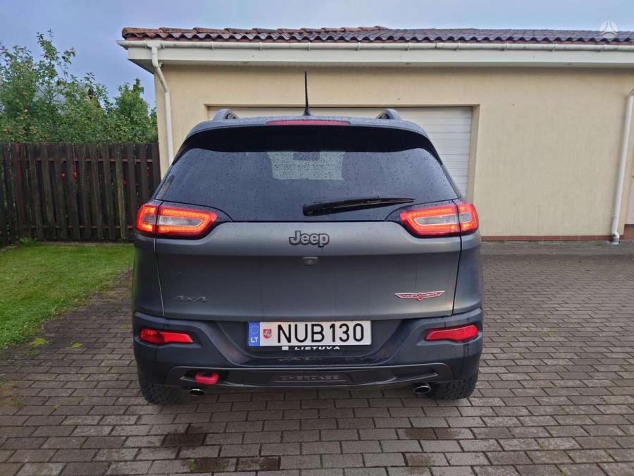 Jeep Cherokee 2014 Viļņa, ar dzinēja tilpumu 3.24 L un nobraukumu 233 tūkst. km par 11900 €, foto 6 vietnē AUTOMOTO.COM.LV