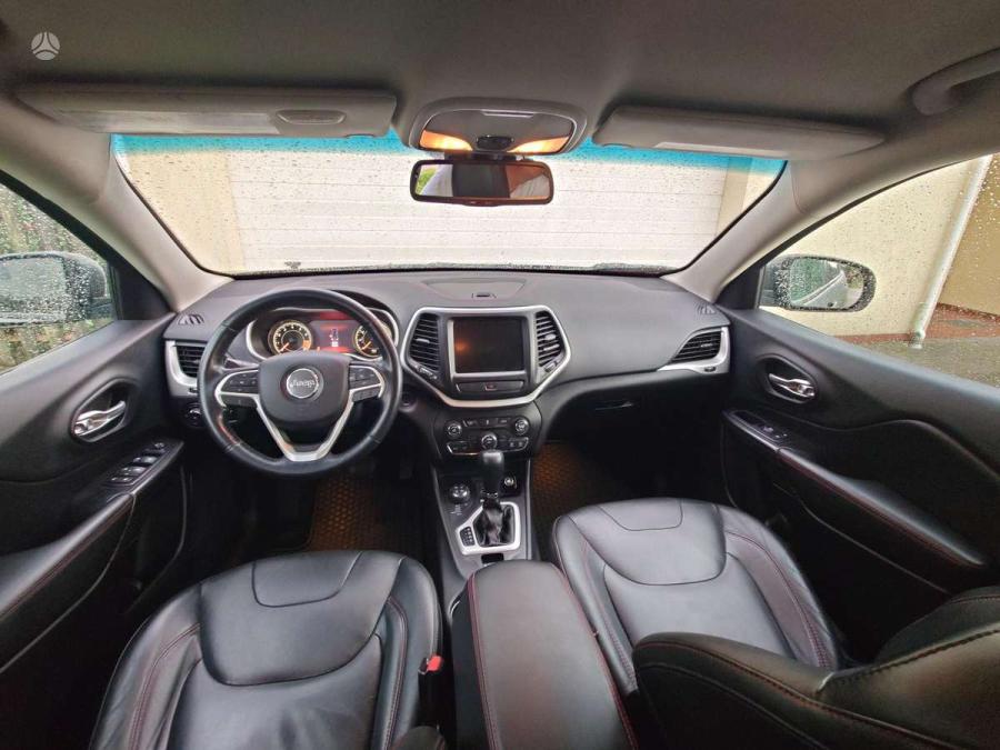 Jeep Cherokee 2014 Viļņa, ar dzinēja tilpumu 3.24 L un nobraukumu 233 tūkst. km par 11900 €, foto 10 vietnē AUTOMOTO.COM.LV