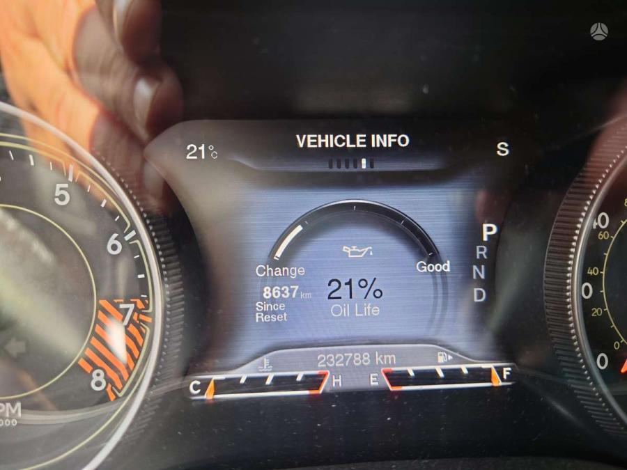 Jeep Cherokee 2014 Viļņa, ar dzinēja tilpumu 3.24 L un nobraukumu 233 tūkst. km par 11900 €, foto 11 vietnē AUTOMOTO.COM.LV