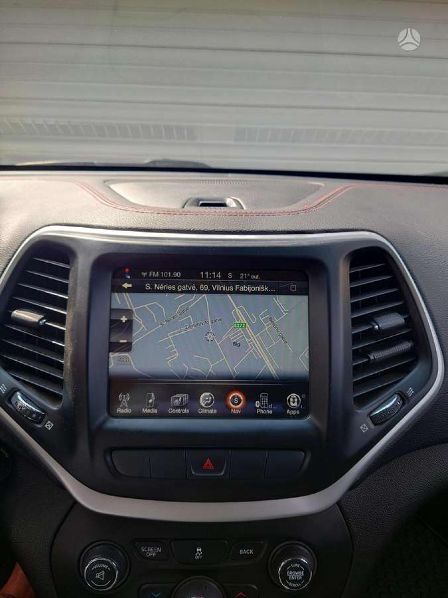 Jeep Cherokee 2014 Viļņa, ar dzinēja tilpumu 3.24 L un nobraukumu 233 tūkst. km par 11900 €, foto 30 vietnē AUTOMOTO.COM.LV