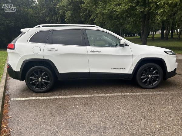 Jeep Cherokee 2014 Marijampole, ar dzinēja tilpumu 2.00 L un nobraukumu 101 tūkst. km par 4500 €, foto 2 vietnē AUTOMOTO.COM.LV