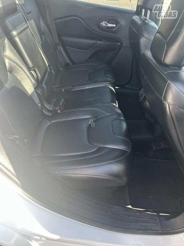 Jeep Cherokee 2014 Marijampole, ar dzinēja tilpumu 2.00 L un nobraukumu 101 tūkst. km par 4500 €, foto 10 vietnē AUTOMOTO.COM.LV