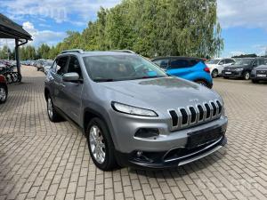 Jeep Cherokee 2015 in Talsi, with an engine capacity of 2.00 L and mileage of 236 thousand km for 12970 €, photo 8 on AUTOMOTO.COM.LV