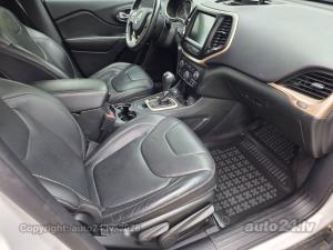 Jeep Cherokee 2015 Tallina, ar dzinēja tilpumu 2.00 L un nobraukumu 240 tūkst. km par 8980 €, foto 5 vietnē AUTOMOTO.COM.LV
