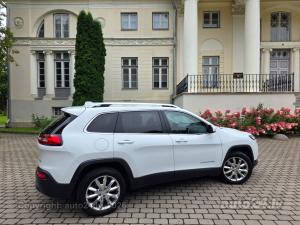 Jeep Cherokee 2015 Tallina, ar dzinēja tilpumu 2.00 L un nobraukumu 240 tūkst. km par 8980 €, foto 6 vietnē AUTOMOTO.COM.LV