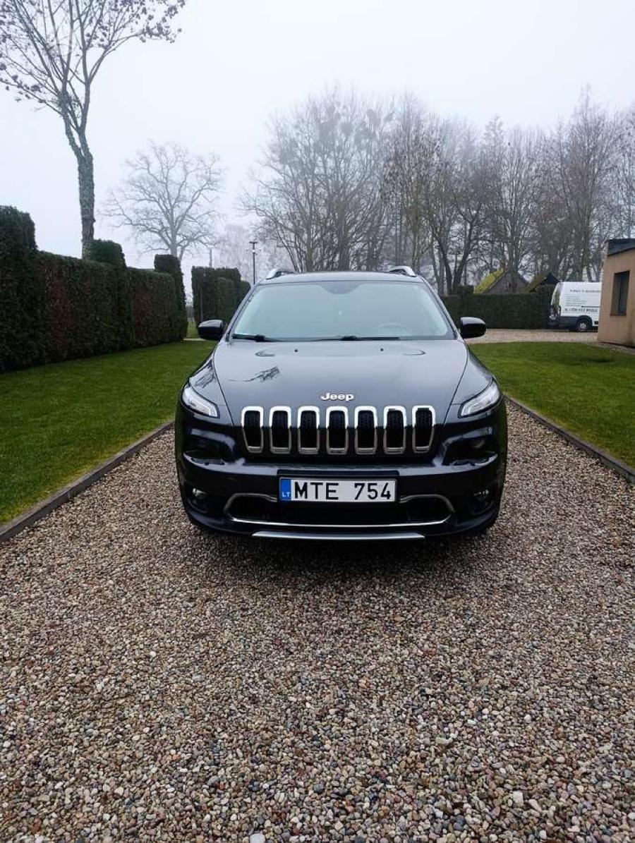 Jeep Cherokee 2016 in Kaunas, with an engine capacity of 2.20 L and mileage of 269 thousand km for 10300 €, photo 1 on AUTOMOTO.COM.LV
