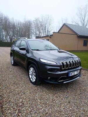 Jeep Cherokee 2016 in Kaunas, with an engine capacity of 2.20 L and mileage of 269 thousand km for 10300 €, photo 3 on AUTOMOTO.COM.LV