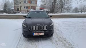 Jeep Cherokee 2016 in Vilnius, with an engine capacity of 2.20 L and mileage of 243 thousand km for 9580 €, photo  on AUTOMOTO.COM.LV