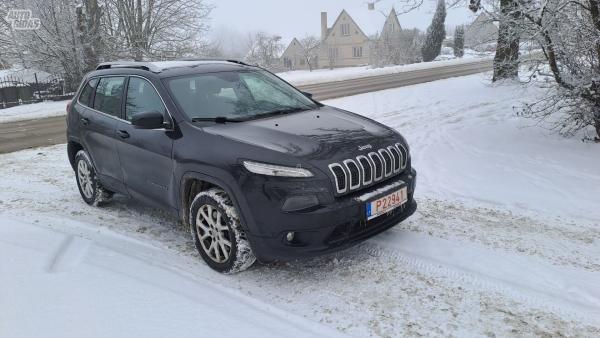 Jeep Cherokee 2016 in Vilnius, with an engine capacity of 2.20 L and mileage of 243 thousand km for 9580 €, photo 2 on AUTOMOTO.COM.LV