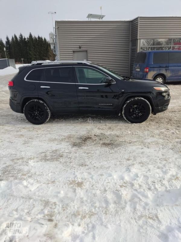 Jeep Cherokee 2016 in Mazeikiai, with an engine capacity of 2.40 L and mileage of 166 thousand km for 9700 €, photo 5 on AUTOMOTO.COM.LV