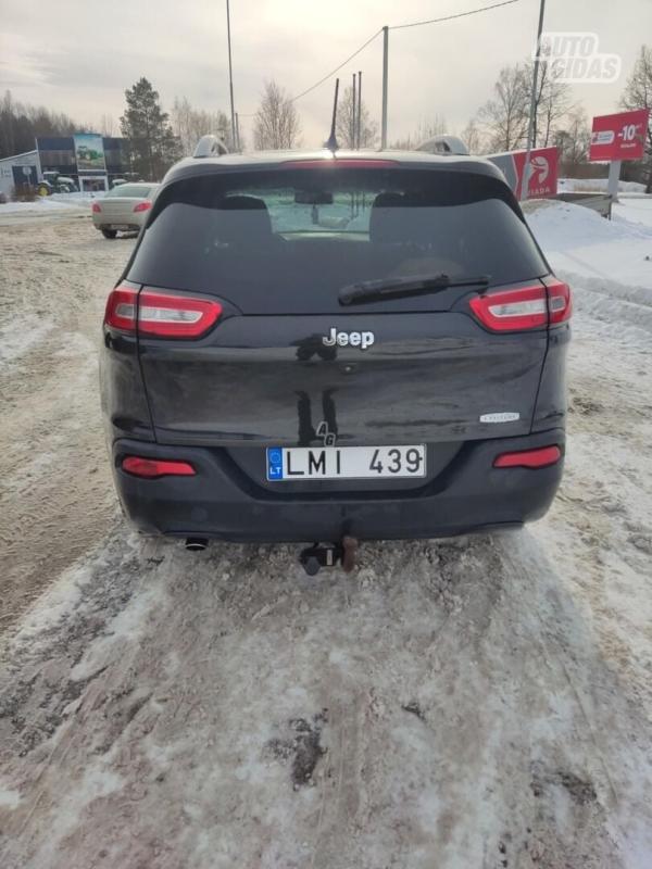 Jeep Cherokee 2016 in Mazeikiai, with an engine capacity of 2.40 L and mileage of 166 thousand km for 9700 €, photo 6 on AUTOMOTO.COM.LV