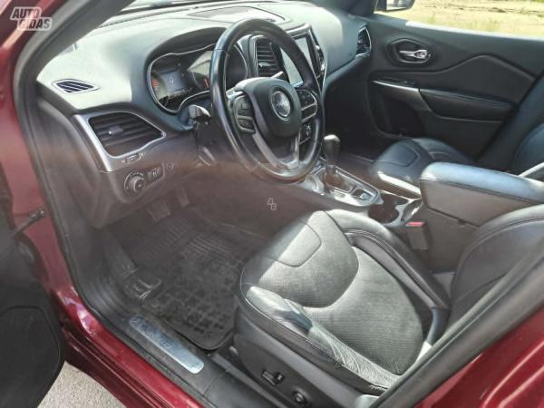 Jeep Cherokee 2019 Panevēža, ar dzinēja tilpumu 3.20 L un nobraukumu 71 tūkst. km par 16600 €, foto 10 vietnē AUTOMOTO.COM.LV