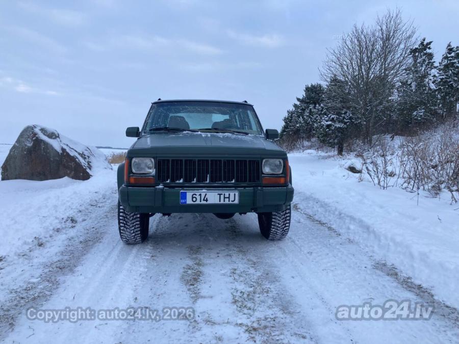 Zaļš Jeep Cherokee 1995 Tallina, ar dzinēja tilpumu 4.00 L un nobraukumu 0 tūkst. km par 5999 €, foto 1 vietnē AUTOMOTO.COM.LV