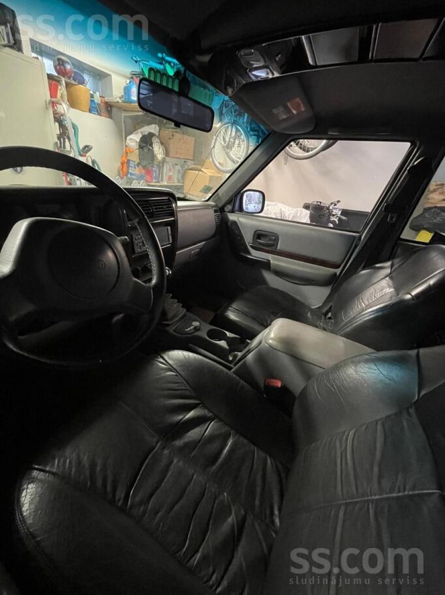 Zaļš Jeep Cherokee 1997 Rīga, ar dzinēja tilpumu 2.50 L un nobraukumu 350 tūkst. km par 4200 €, foto 6 vietnē AUTOMOTO.COM.LV