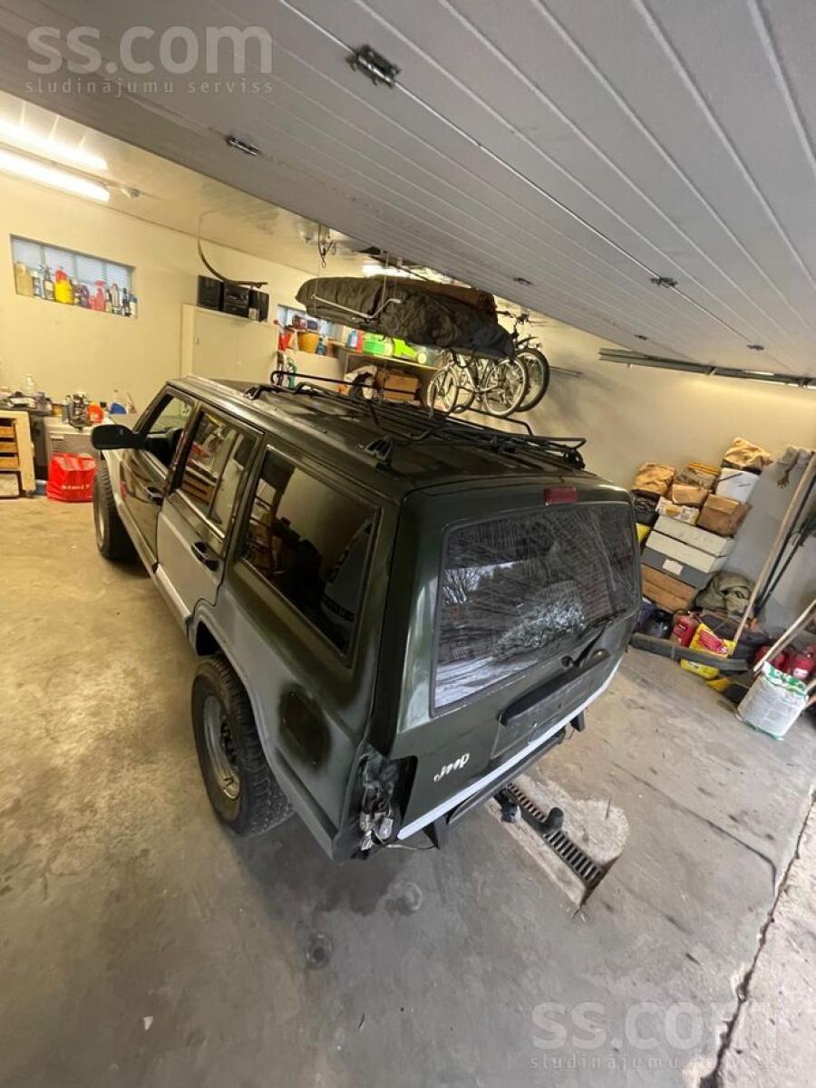 Zaļš Jeep Cherokee 1997 Rīga, ar dzinēja tilpumu 2.50 L un nobraukumu 350 tūkst. km par 4200 €, foto 7 vietnē AUTOMOTO.COM.LV
