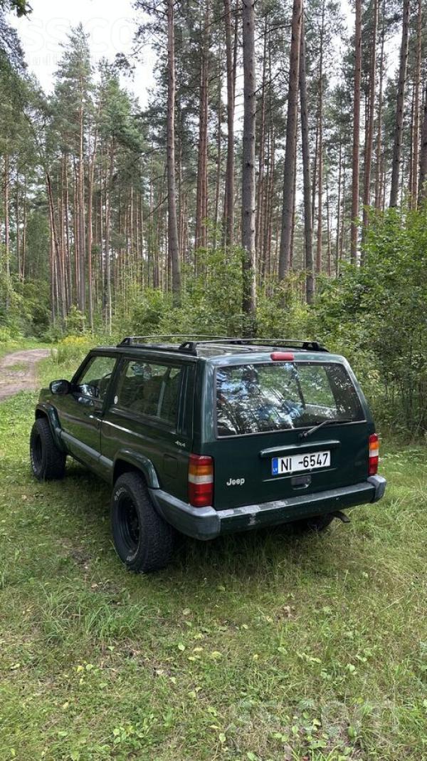 Зеленый Джип Чероки 2001 в Елгава, объемом двигателя 2.50 л и пробегом 229 тыс. км за 6400 €, фото 3 на AUTOMOTO.COM.LV
