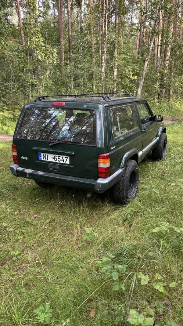 Зеленый Джип Чероки 2001 в Елгава, объемом двигателя 2.50 л и пробегом 229 тыс. км за 6400 €, фото 4 на AUTOMOTO.COM.LV