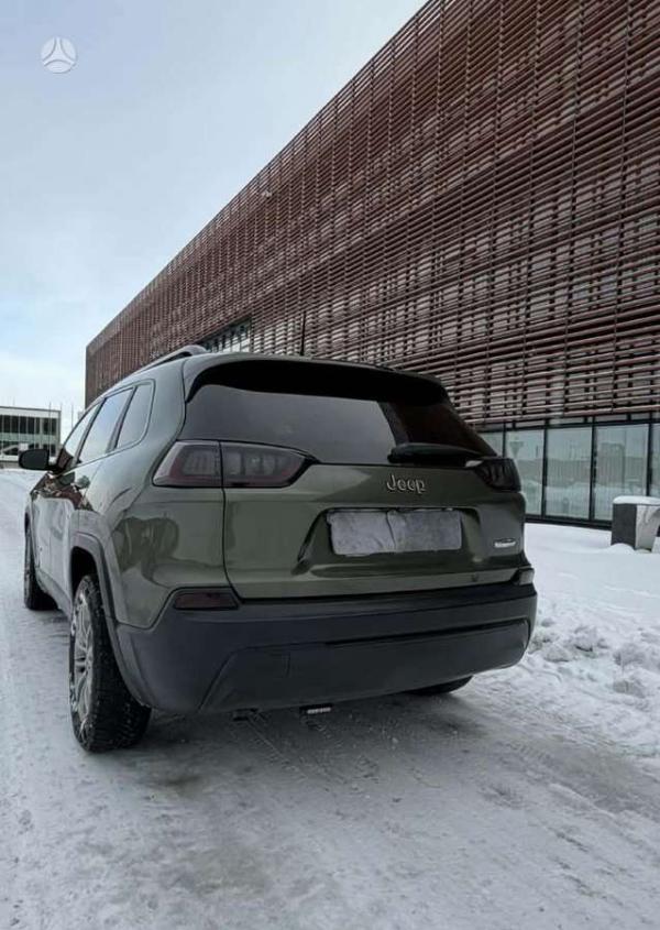 Zaļš Jeep Cherokee 2019 Klaipėda, ar dzinēja tilpumu 2.36 L un nobraukumu 239 tūkst. km par 11700 €, foto 7 vietnē AUTOMOTO.COM.LV