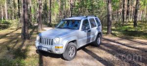 Pelēks Jeep Cherokee 2002 Rīga, ar dzinēja tilpumu 3.70 L un nobraukumu 122 tūkst. km par 4950 €, foto  vietnē AUTOMOTO.COM.LV