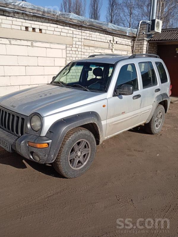 Pelēks Jeep Cherokee 2003 Jelgava, ar dzinēja tilpumu 2.80 L un nobraukumu 320 tūkst. km par 2350 €, foto 1 vietnē AUTOMOTO.COM.LV