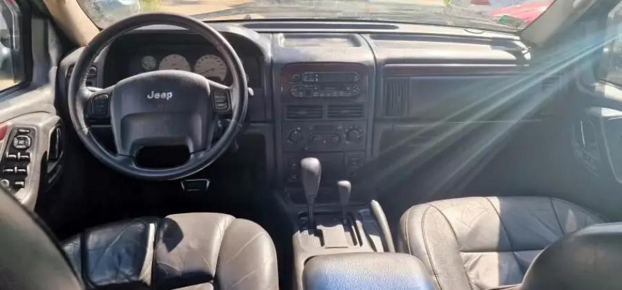 Pelēks Jeep Cherokee 2003 Valmiera, ar dzinēja tilpumu 2.70 L un nobraukumu 290 tūkst. km par 2500 €, foto 10 vietnē AUTOMOTO.COM.LV