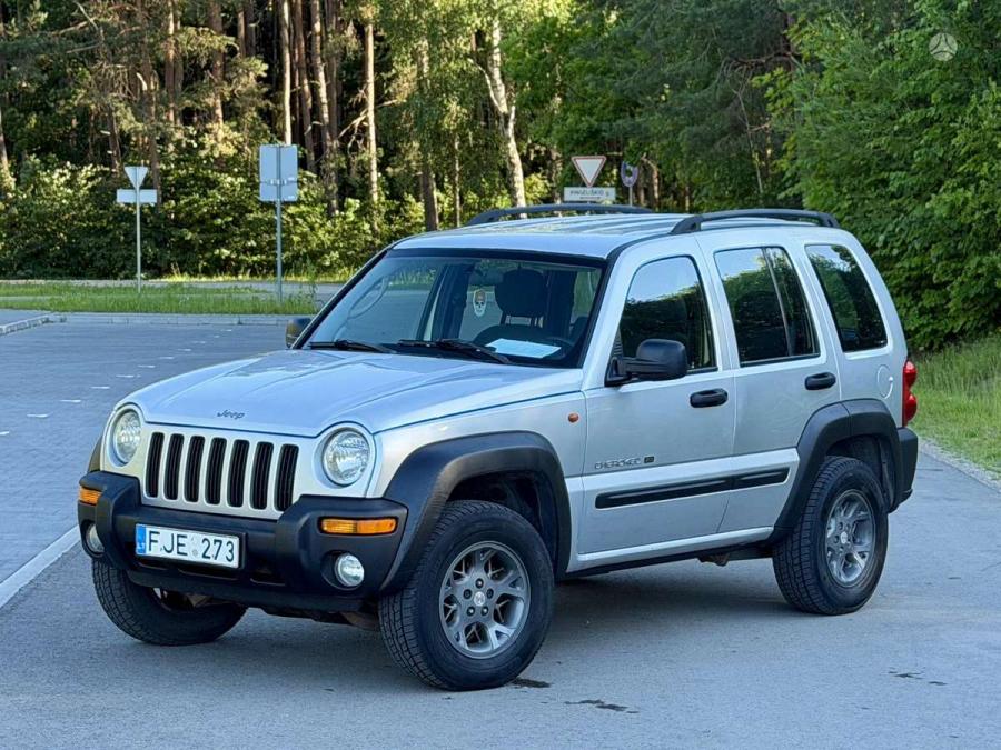 Pelēks Jeep Cherokee 2003 Radviliškis, ar dzinēja tilpumu 2.50 L un nobraukumu 326 tūkst. km par 3600 €, foto 7 vietnē AUTOMOTO.COM.LV