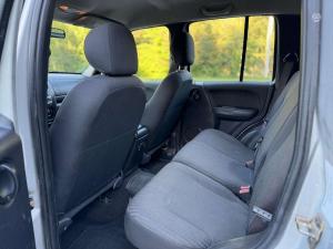 Pelēks Jeep Cherokee 2003 Radviliškis, ar dzinēja tilpumu 2.50 L un nobraukumu 326 tūkst. km par 3600 €, foto 15 vietnē AUTOMOTO.COM.LV