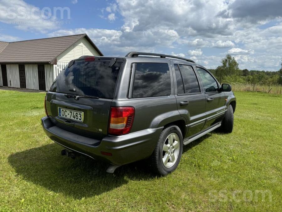Pelēks Jeep Cherokee 2004 Dobele, ar dzinēja tilpumu 4.70 L un nobraukumu 135 tūkst. km par 14300 €, foto 5 vietnē AUTOMOTO.COM.LV