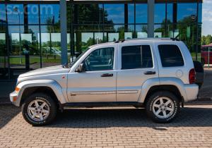 Pelēks Jeep Cherokee 2005 Cēsis, ar dzinēja tilpumu 2.80 L un nobraukumu 192 tūkst. km par 4250 €, foto 4 vietnē AUTOMOTO.COM.LV