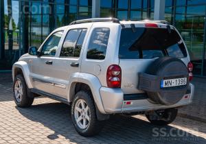 Pelēks Jeep Cherokee 2005 Cēsis, ar dzinēja tilpumu 2.80 L un nobraukumu 192 tūkst. km par 4250 €, foto 5 vietnē AUTOMOTO.COM.LV