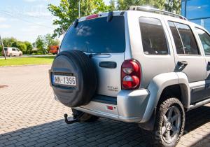 Pelēks Jeep Cherokee 2005 Cēsis, ar dzinēja tilpumu 2.80 L un nobraukumu 192 tūkst. km par 4250 €, foto 10 vietnē AUTOMOTO.COM.LV