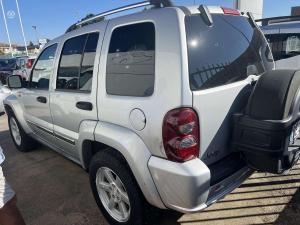 Pelēks Jeep Cherokee 2006 Pasvalys, ar dzinēja tilpumu 2.78 L un nobraukumu 230 tūkst. km par 3800 €, foto 6 vietnē AUTOMOTO.COM.LV