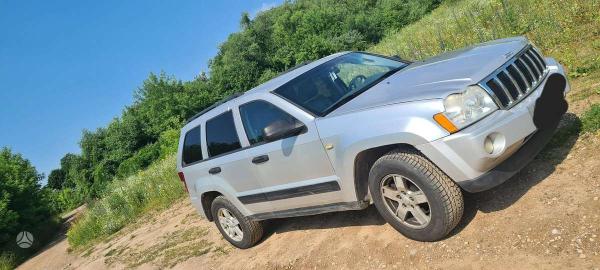 Grey Jeep Cherokee 2007 in Ukmerge, with an engine capacity of 3.60 L and mileage of 260 thousand km for 2700 €, photo 1 on AUTOMOTO.COM.LV