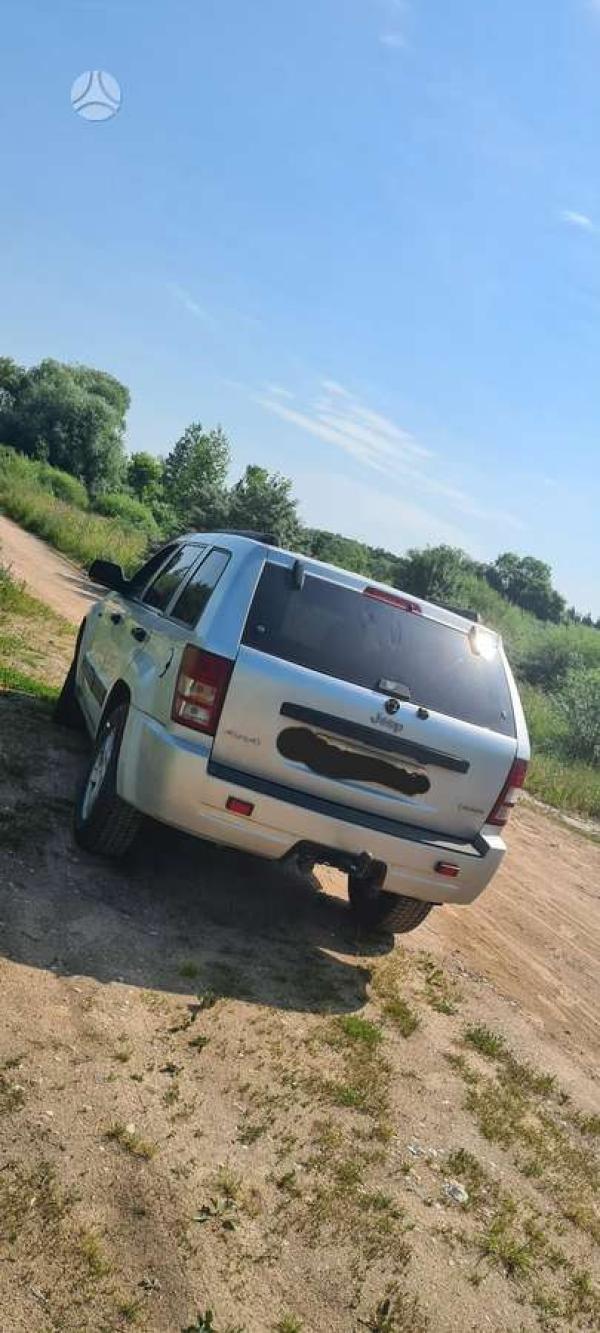 Grey Jeep Cherokee 2007 in Ukmerge, with an engine capacity of 3.60 L and mileage of 260 thousand km for 2700 €, photo 2 on AUTOMOTO.COM.LV
