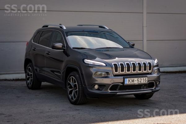 Grey Jeep Cherokee 2014 in Riga, with an engine capacity of 3.20 L and mileage of 0 thousand km for 12490 €, photo 3 on AUTOMOTO.COM.LV
