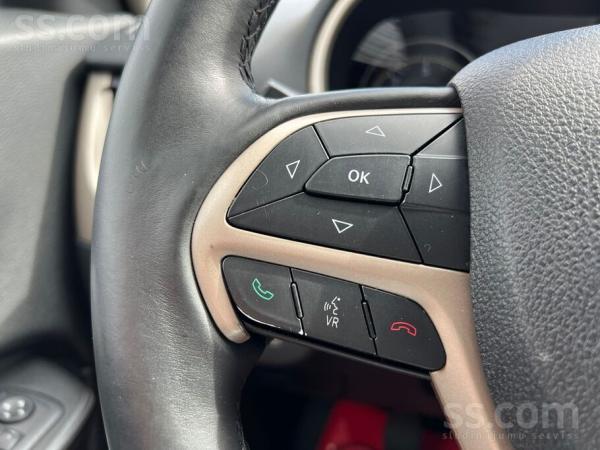 Pelēks Jeep Cherokee 2015 Talsi, ar dzinēja tilpumu 2.00 L un nobraukumu 236 tūkst. km par 11970 €, foto 7 vietnē AUTOMOTO.COM.LV