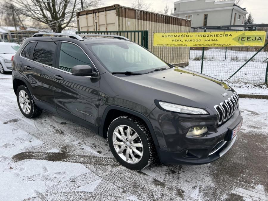 Pelēks Jeep Cherokee 2015 Rīga, ar dzinēja tilpumu 2.00 L un nobraukumu 230 tūkst. km par 11550 €, foto 4 vietnē AUTOMOTO.COM.LV