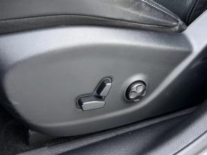 Pelēks Jeep Cherokee 2015 Rīga, ar dzinēja tilpumu 2.00 L un nobraukumu 230 tūkst. km par 11550 €, foto 9 vietnē AUTOMOTO.COM.LV