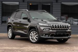 Grey Jeep Cherokee 2015 in Jelgava, with an engine capacity of 2.00 L and mileage of 140 thousand km for 12650 €, photo  on AUTOMOTO.COM.LV