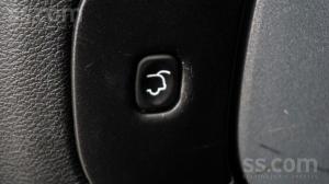 Grey Jeep Cherokee 2016 in Riga, with an engine capacity of 2.00 L and mileage of 270 thousand km for 12490 €, photo 27 on AUTOMOTO.COM.LV