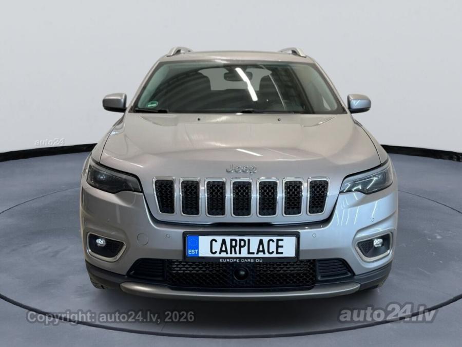 Grey Jeep Cherokee 2018 in Tallinn, with an engine capacity of 0.00 L and mileage of 166 thousand km for 15999 €, photo 11 on AUTOMOTO.COM.LV