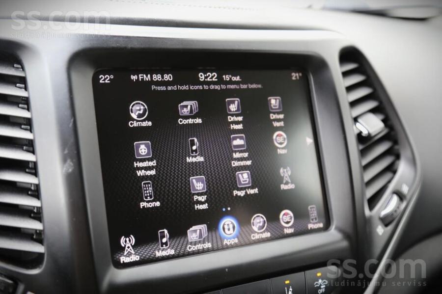 Grey Jeep Cherokee 2018 in Riga, with an engine capacity of 2.20 L and mileage of 176 thousand km for 13995 €, photo 14 on AUTOMOTO.COM.LV