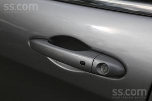 Grey Jeep Cherokee 2018 in Riga, with an engine capacity of 2.20 L and mileage of 176 thousand km for 13995 €, photo 22 on AUTOMOTO.COM.LV