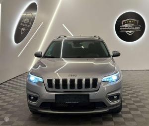 Grey Jeep Cherokee 2018 in Marijampole, with an engine capacity of 2.17 L and mileage of 168 thousand km for 13350 €, photo 5 on AUTOMOTO.COM.LV