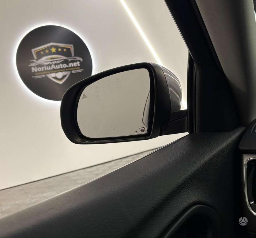 Grey Jeep Cherokee 2018 in Marijampole, with an engine capacity of 2.17 L and mileage of 168 thousand km for 13350 €, photo 7 on AUTOMOTO.COM.LV